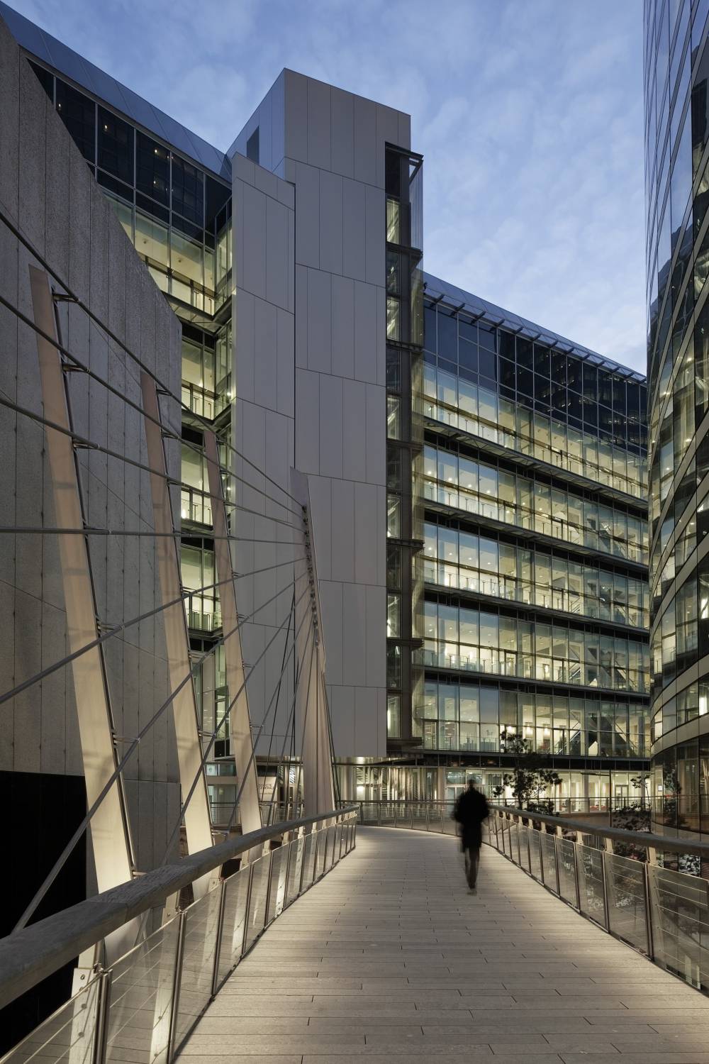 Basalte, Societe Generale Trading Room — Ateliers 2/3/4/